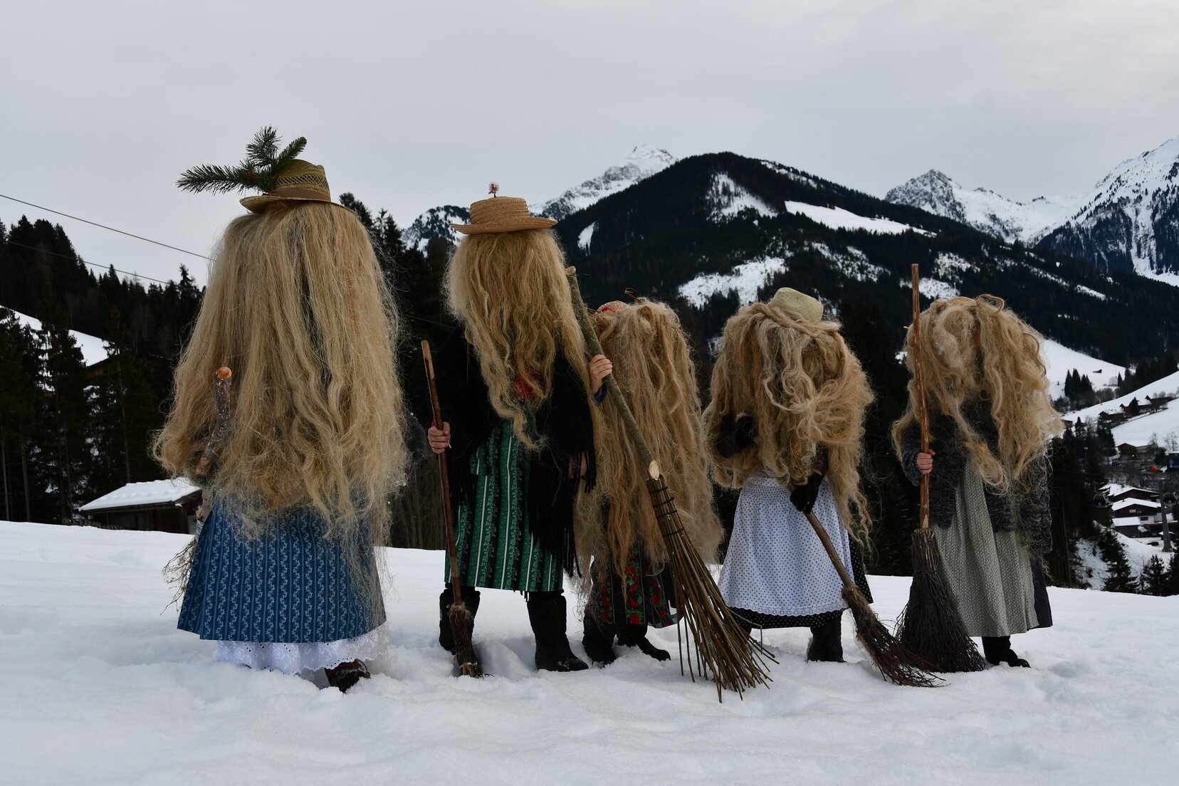Berchtln, Percht und Krampusse in Tirol | Alpbachtal